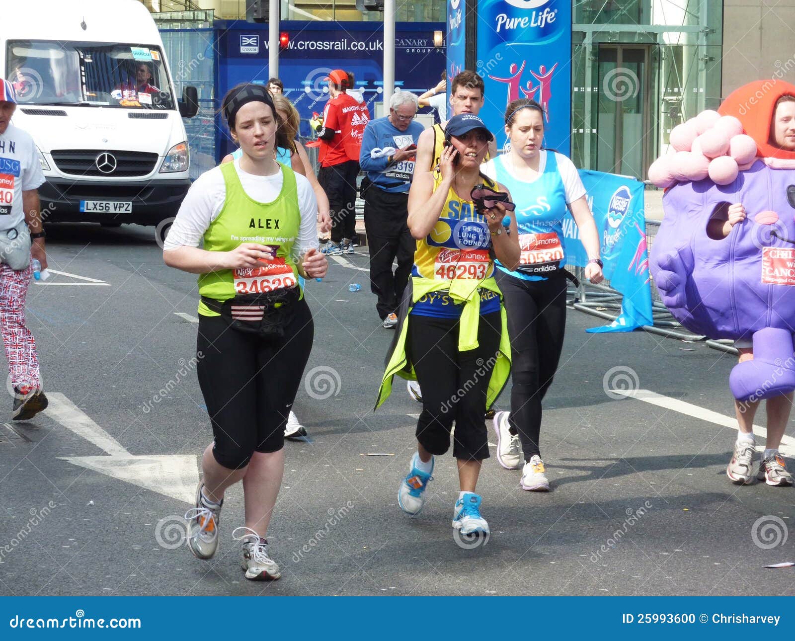 Fun Runners at London Marathon 22th April 2012 Editorial Image - Image ...