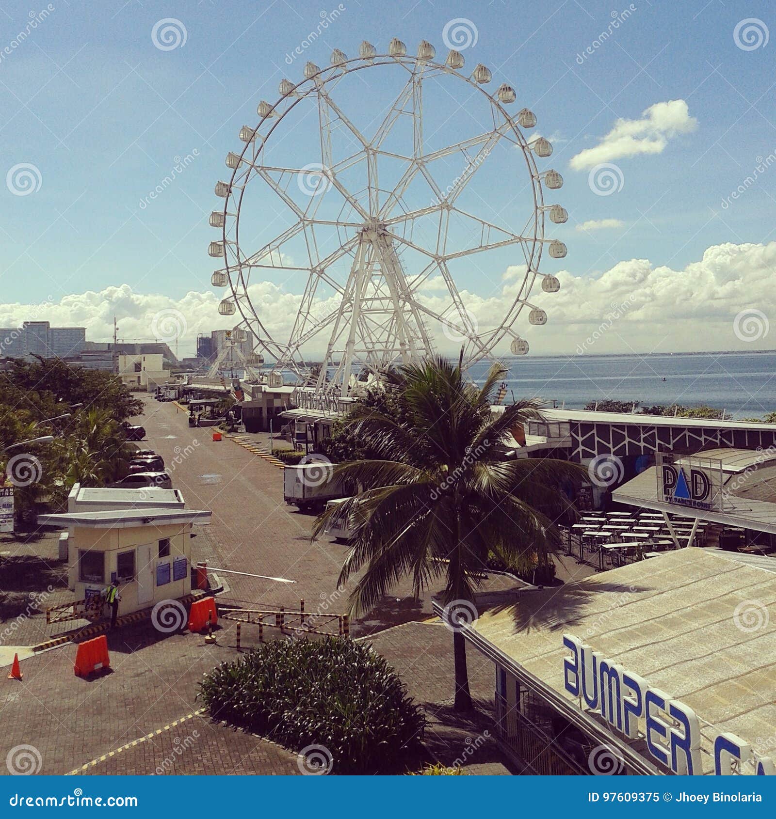 Fun time editorial image. Image of park, time, amusement - 97609375