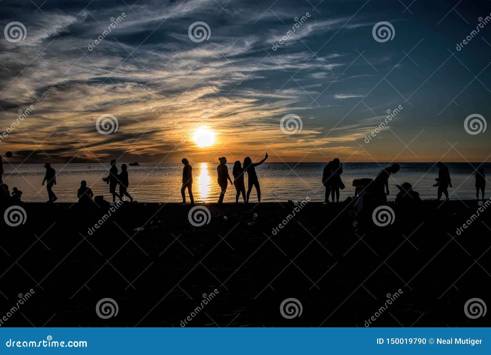 Group of People Having a Good Time at the Beach Editorial Image - Image ...