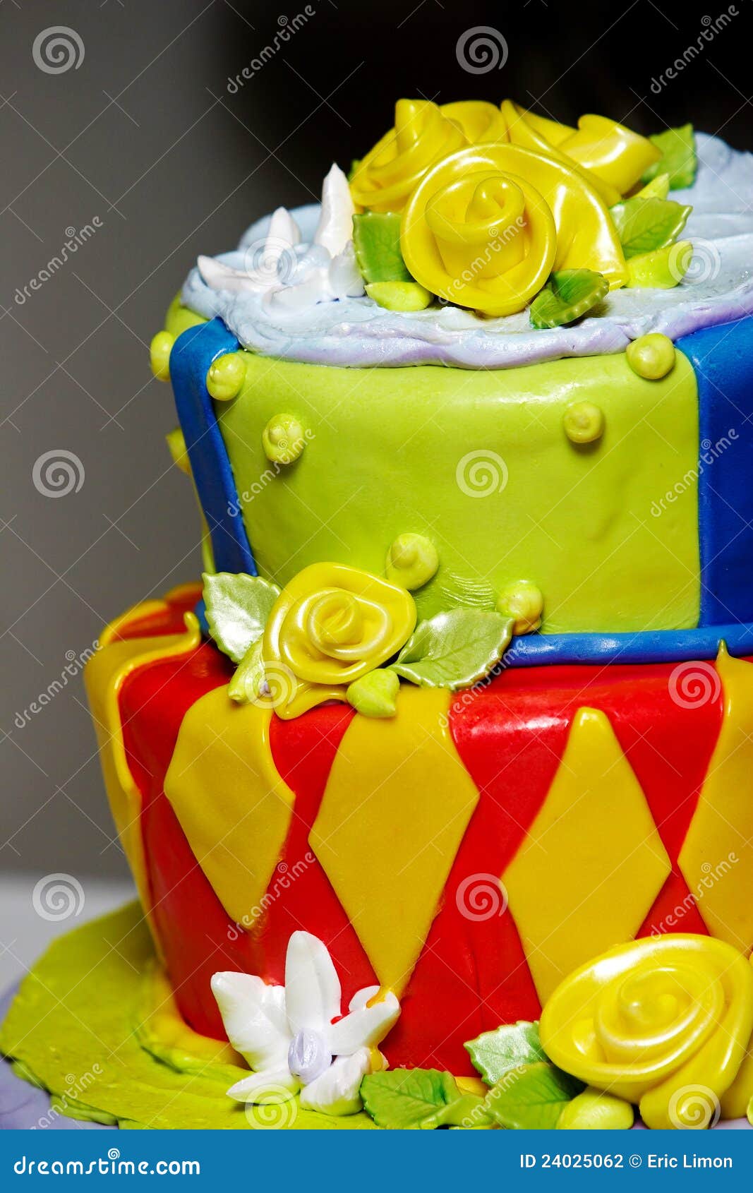 Fun wedding cake stock photo. Image of treat, frosting - 24025062