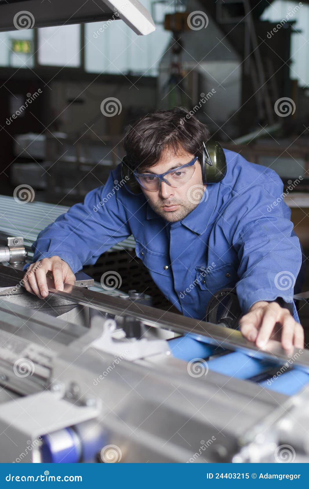 Funcionamento Colarinho Azul Na Tela Imagem de Stock - Imagem de metal ...