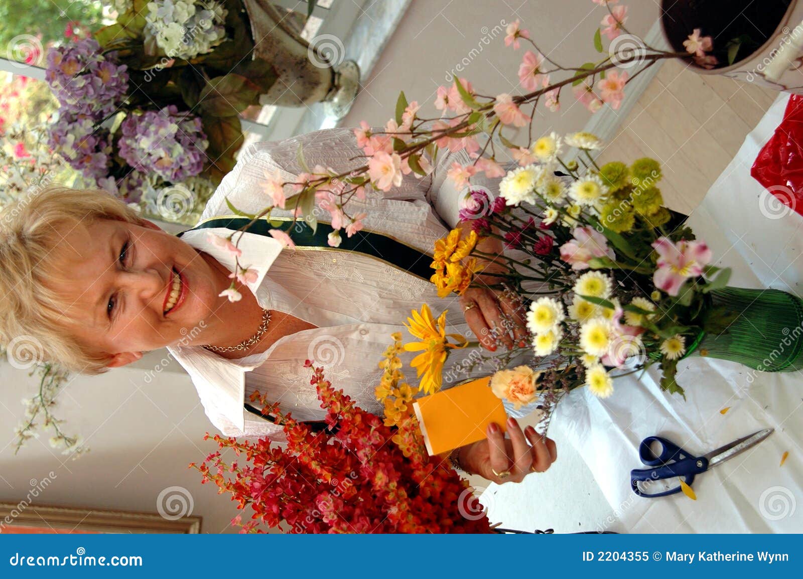 Funcionamento do florista imagem de stock. Imagem de floral - 2204355