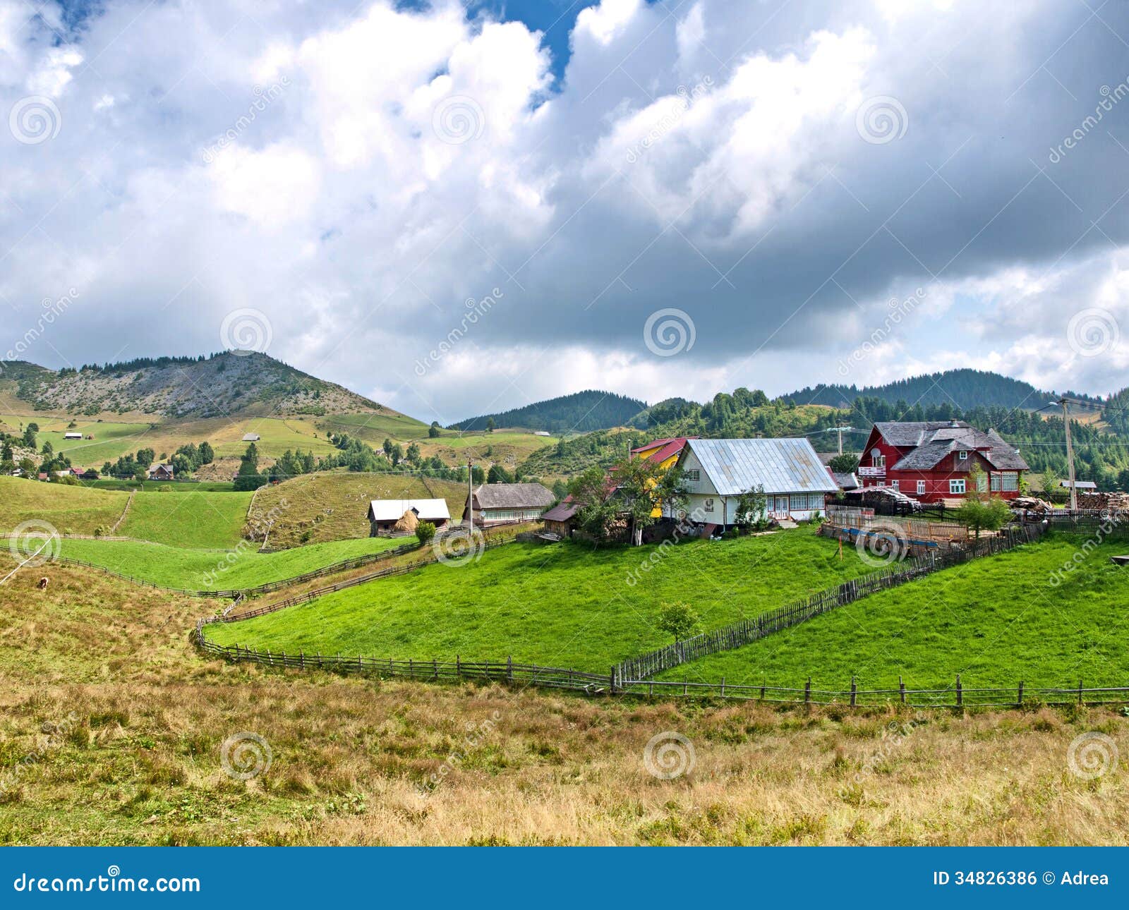 Fundatica foto de archivo. Imagen de maderamen, aldea - 34826386