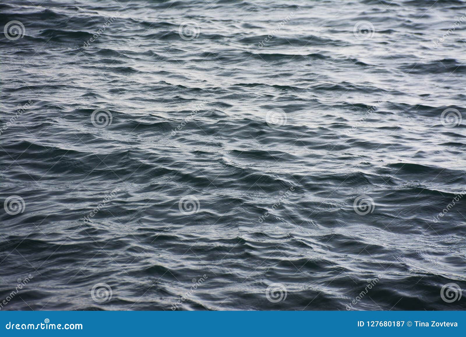 Fundo azul do mar imagem de stock. Imagem de exterior - 127680187