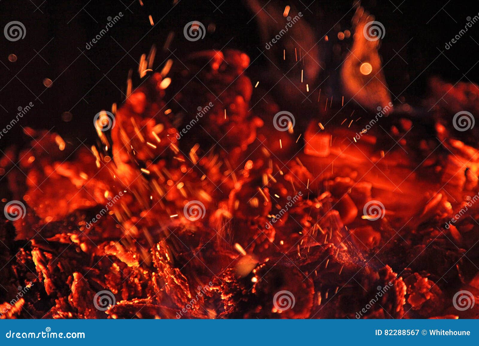 Fundo Das Brasas De Incandescência Imagem de Stock - Imagem de sazonal ...