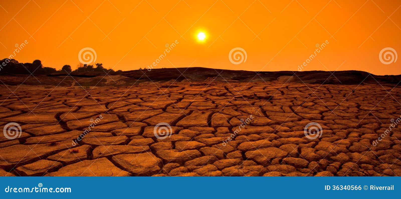 Fundo Do Solo Seco No Por Do Sol Foto de Stock - Imagem de quente ...