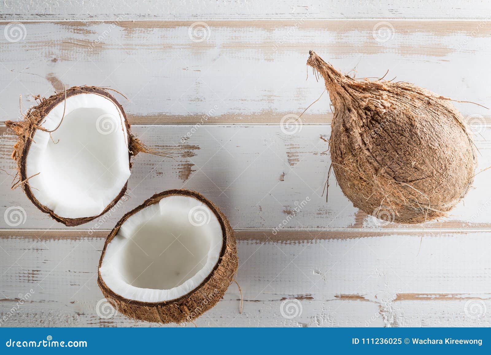 Fundo Inteiro E Parcialmente Abstrato Do Fruto Tropical Coco No Wh Imagem de Stock - Imagem de ...