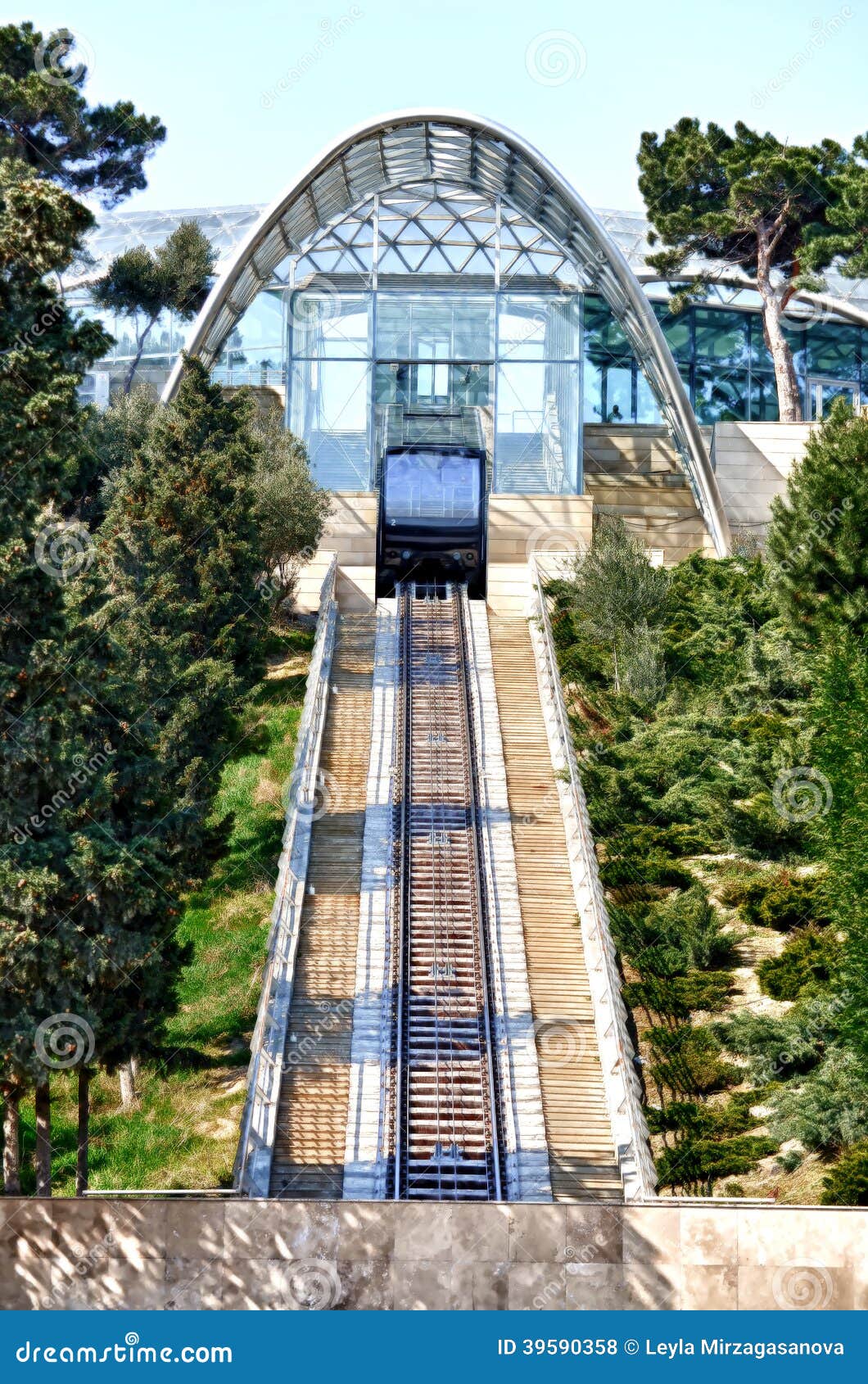 Funicular foto de archivo. Imagen de ciudad, transporte - 39590358