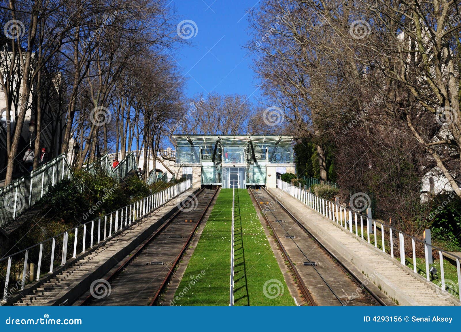 Funicular De Montmartre Em Paris Foto de Stock - Imagem de escadas ...