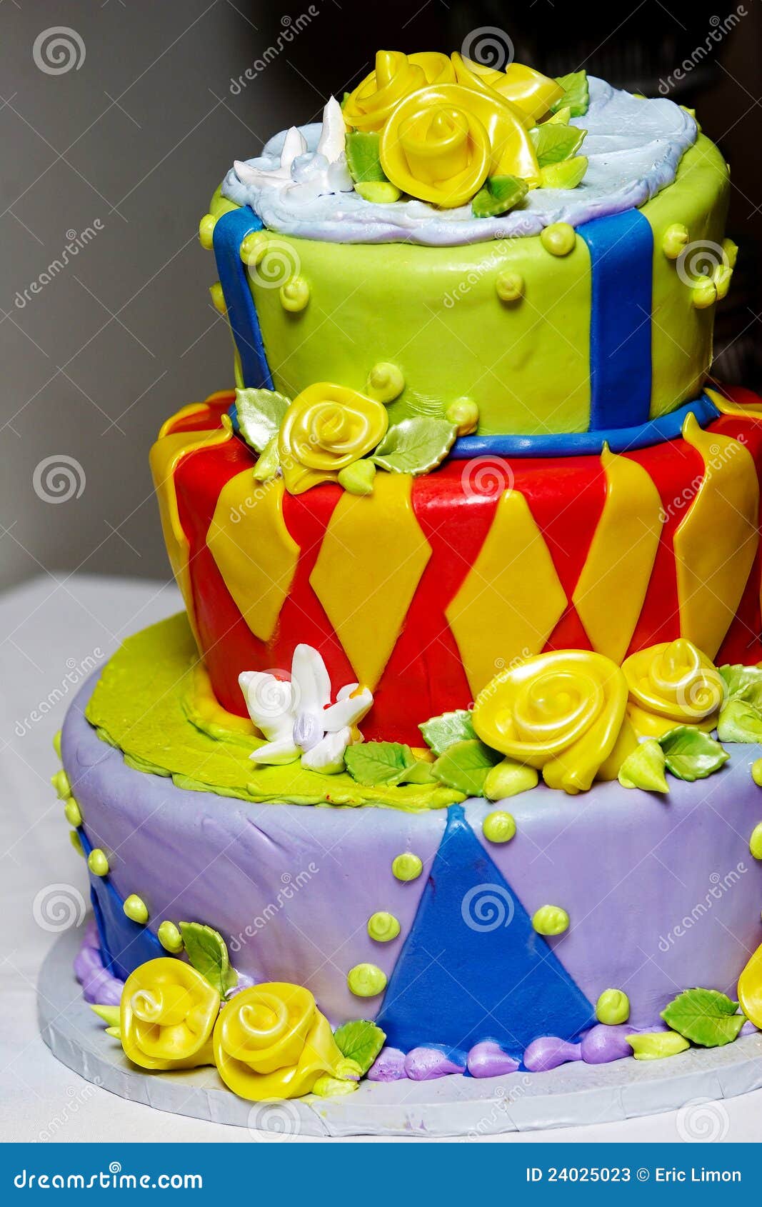 Funky and fun wedding cake stock image. Image of white - 24025023