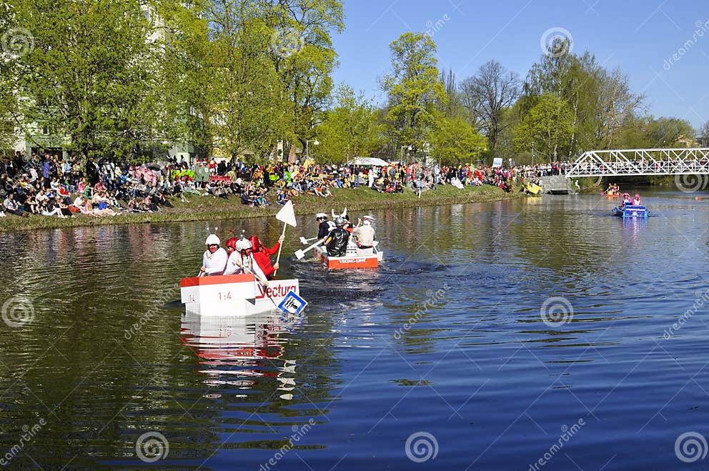 A funny boat race editorial image. Image of outside, extreme - 23347430