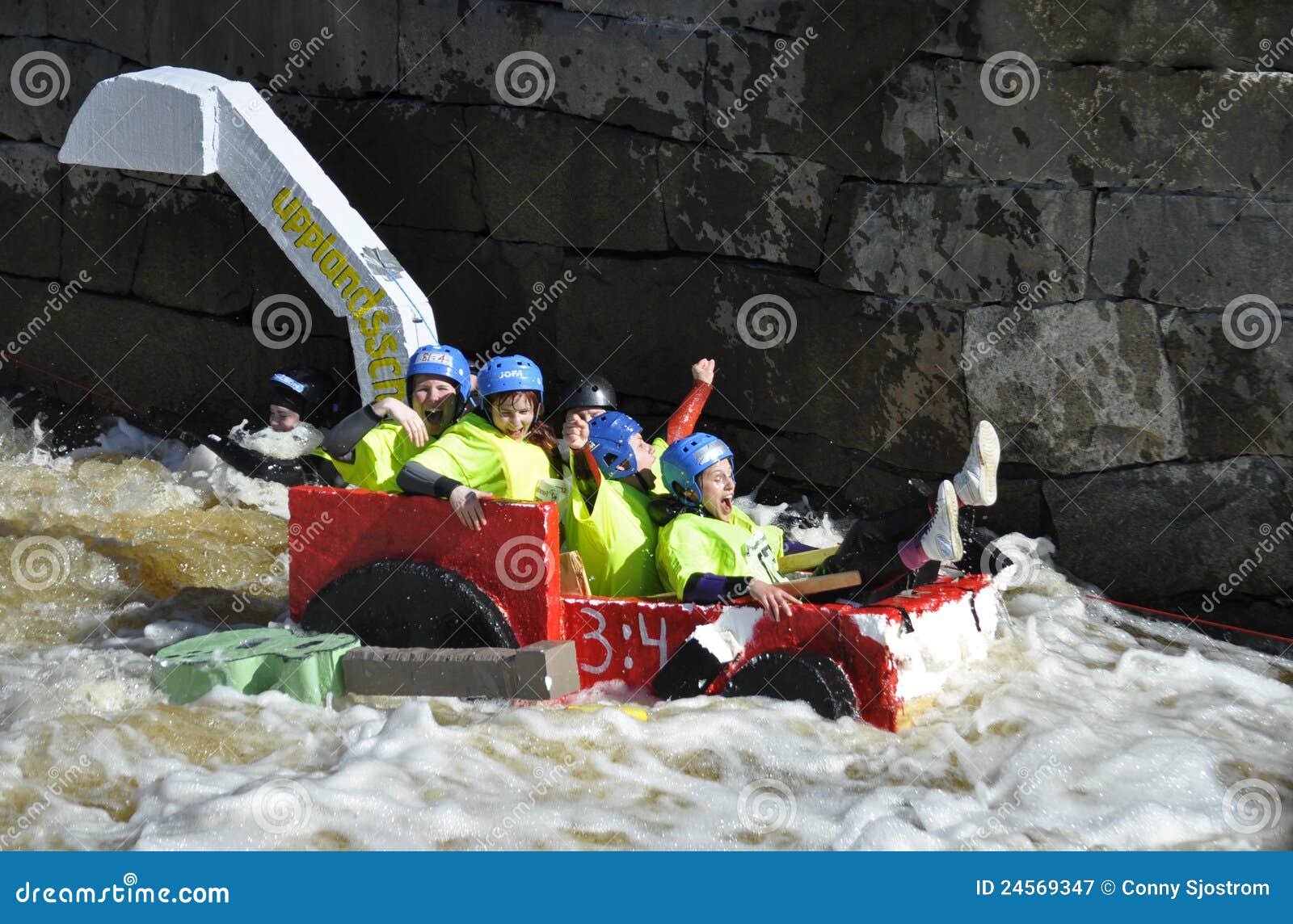 A funny boat race editorial photography. Image of race - 24569347