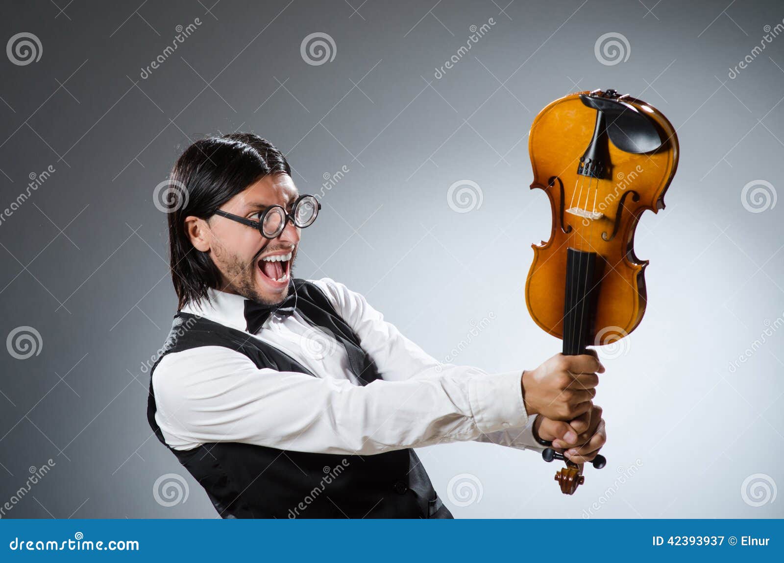 Funny fiddle violin player stock image. Image of fiddlestick - 42393937