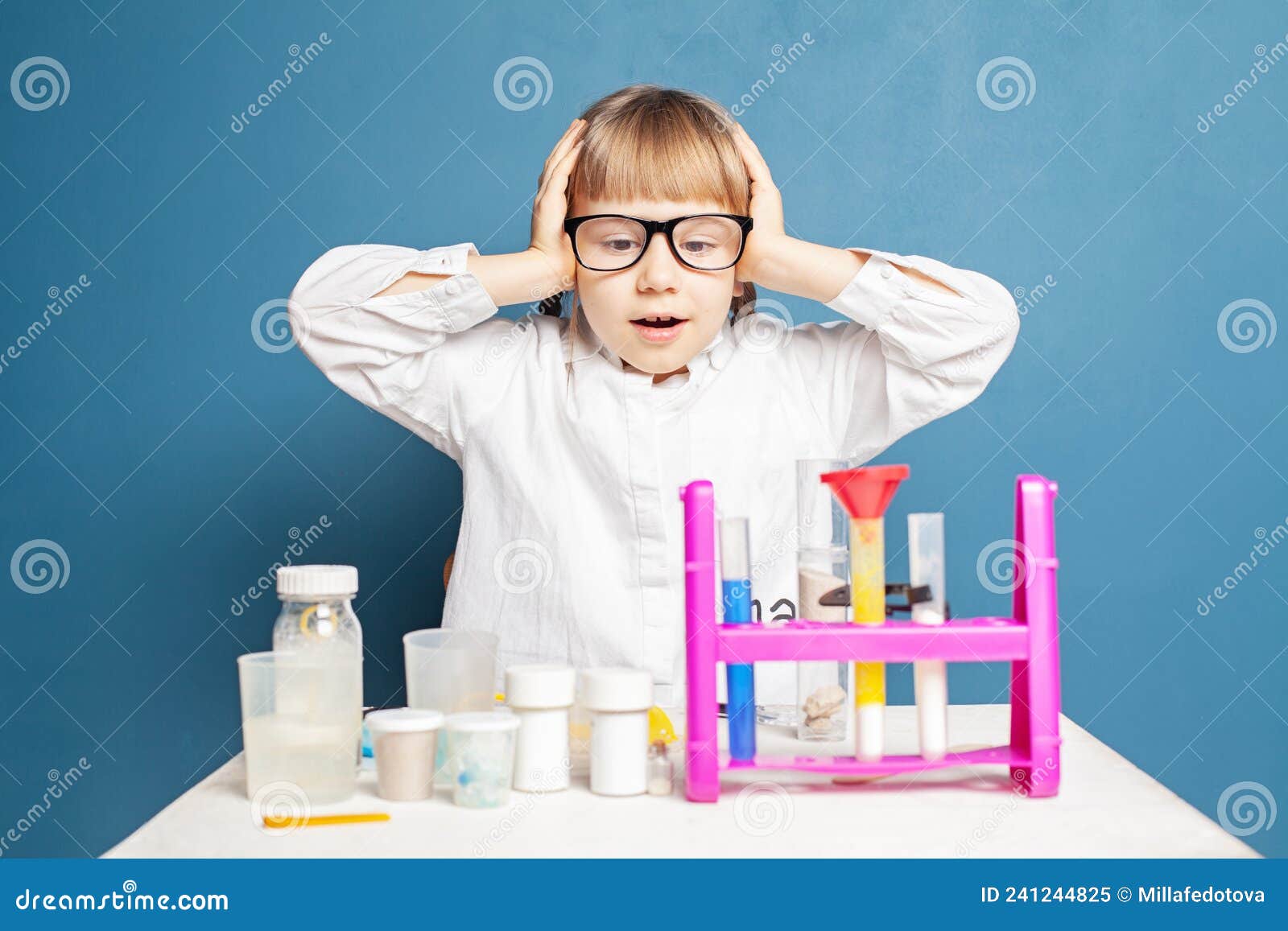 Funny Kid Schoolgirl Doing Science Experiments on Blue Background ...