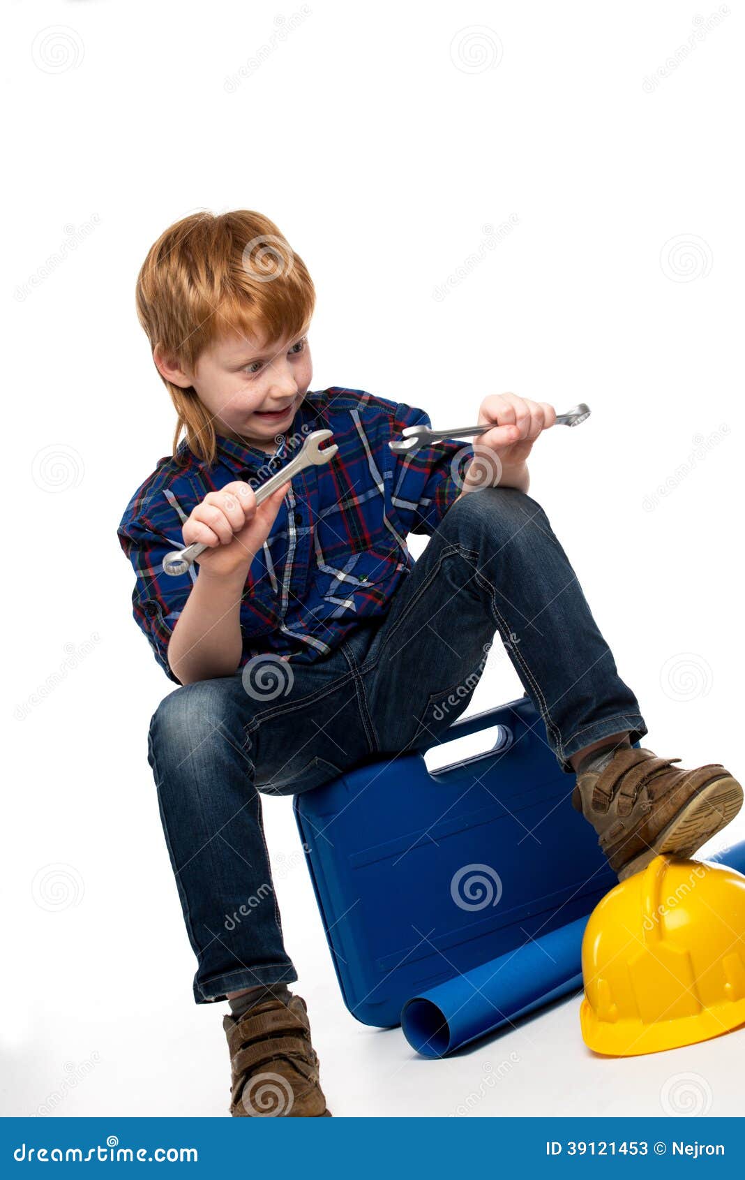 Funny little mechanic boy stock image. Image of occupation - 39121453
