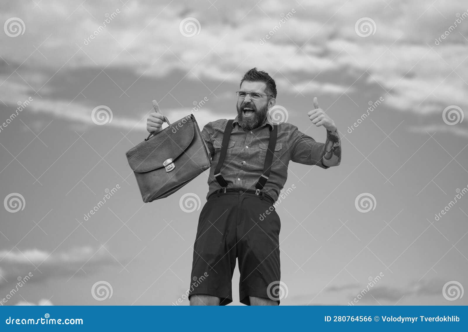 Funny Nerd or Geek Have an Idea, Crazy Bearded Man Surprised Expression ...