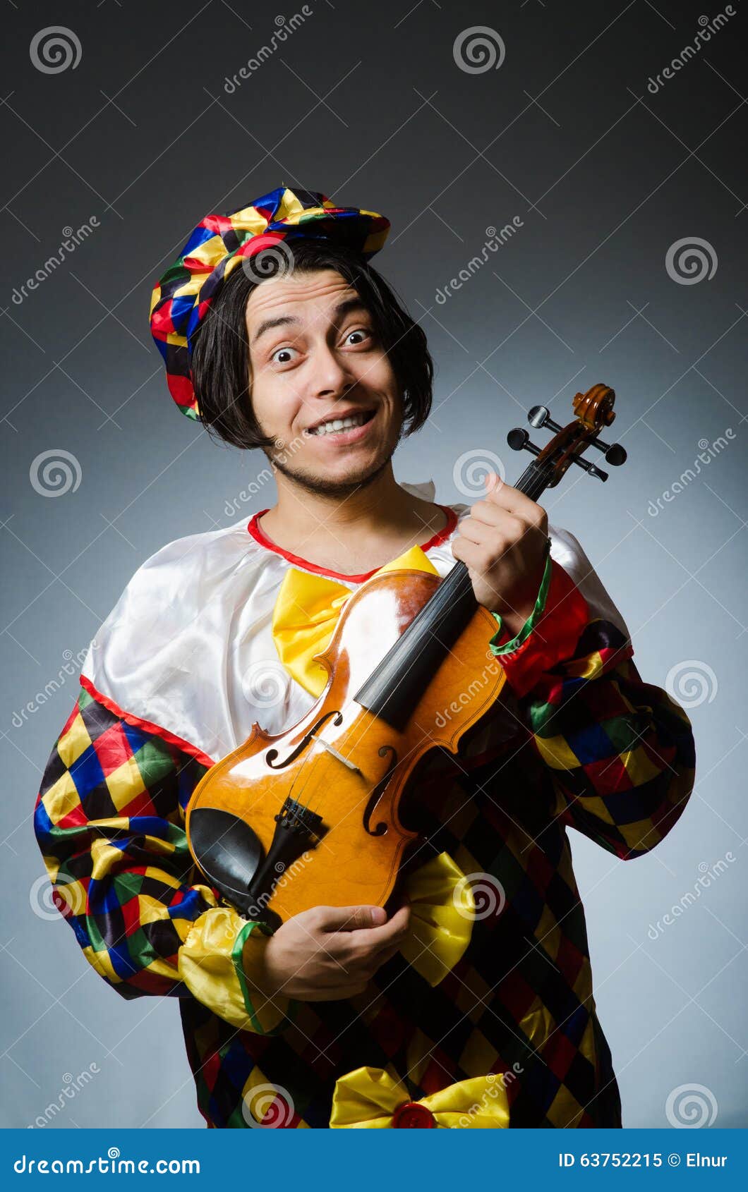 The Funny Violin Clown Player in Musical Concept Stock Image - Image of ...