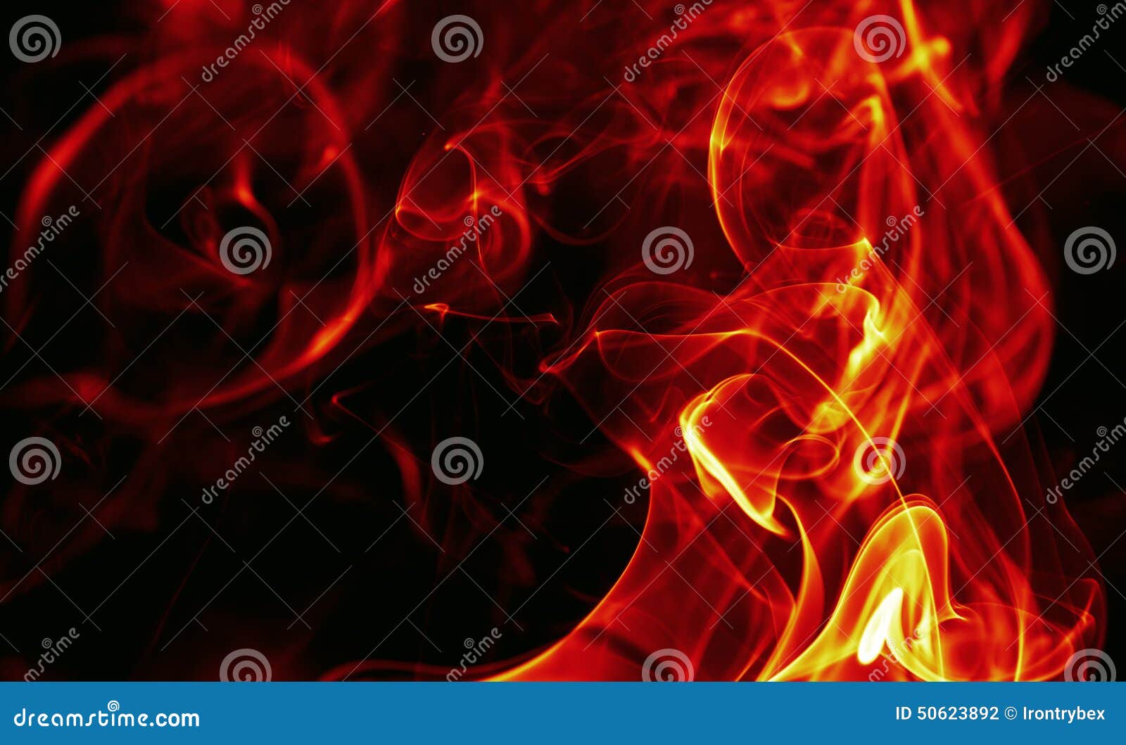 Fuoco isolato sul nero fotografia stock. Immagine di colore - 50623892