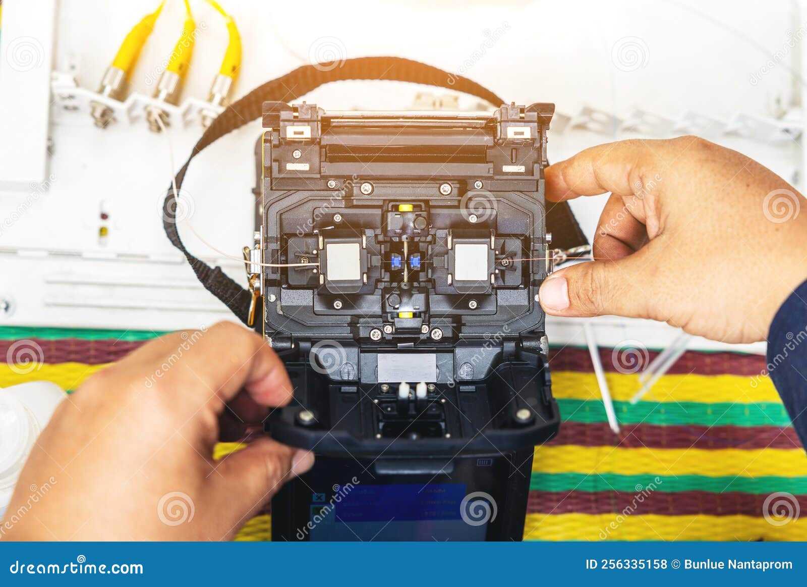Fusion of Fiber Optics Cable Internet Signal Splicing and Wire ...