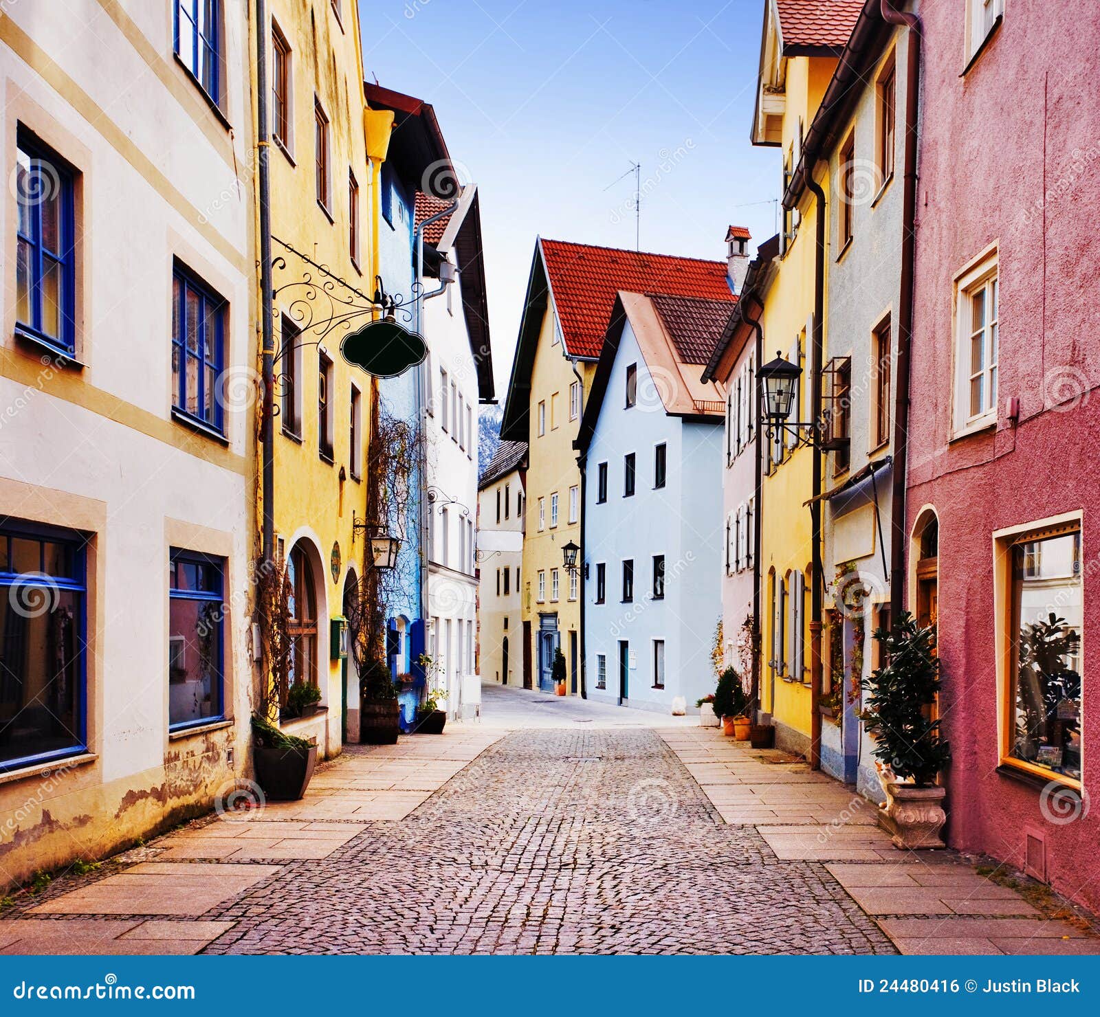 Fussen, Alemania foto de archivo. Imagen de baviera, color - 24480416