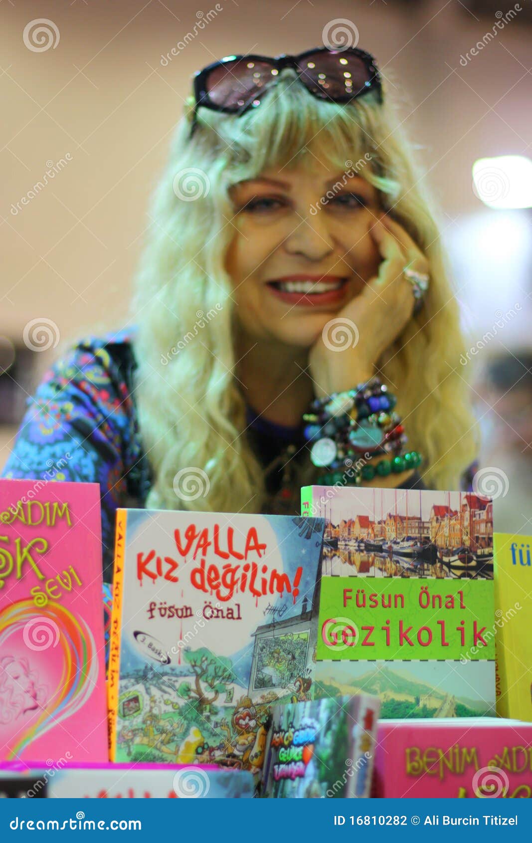 Fusun Onal editorial photography. Image of onal, fusun - 16810282