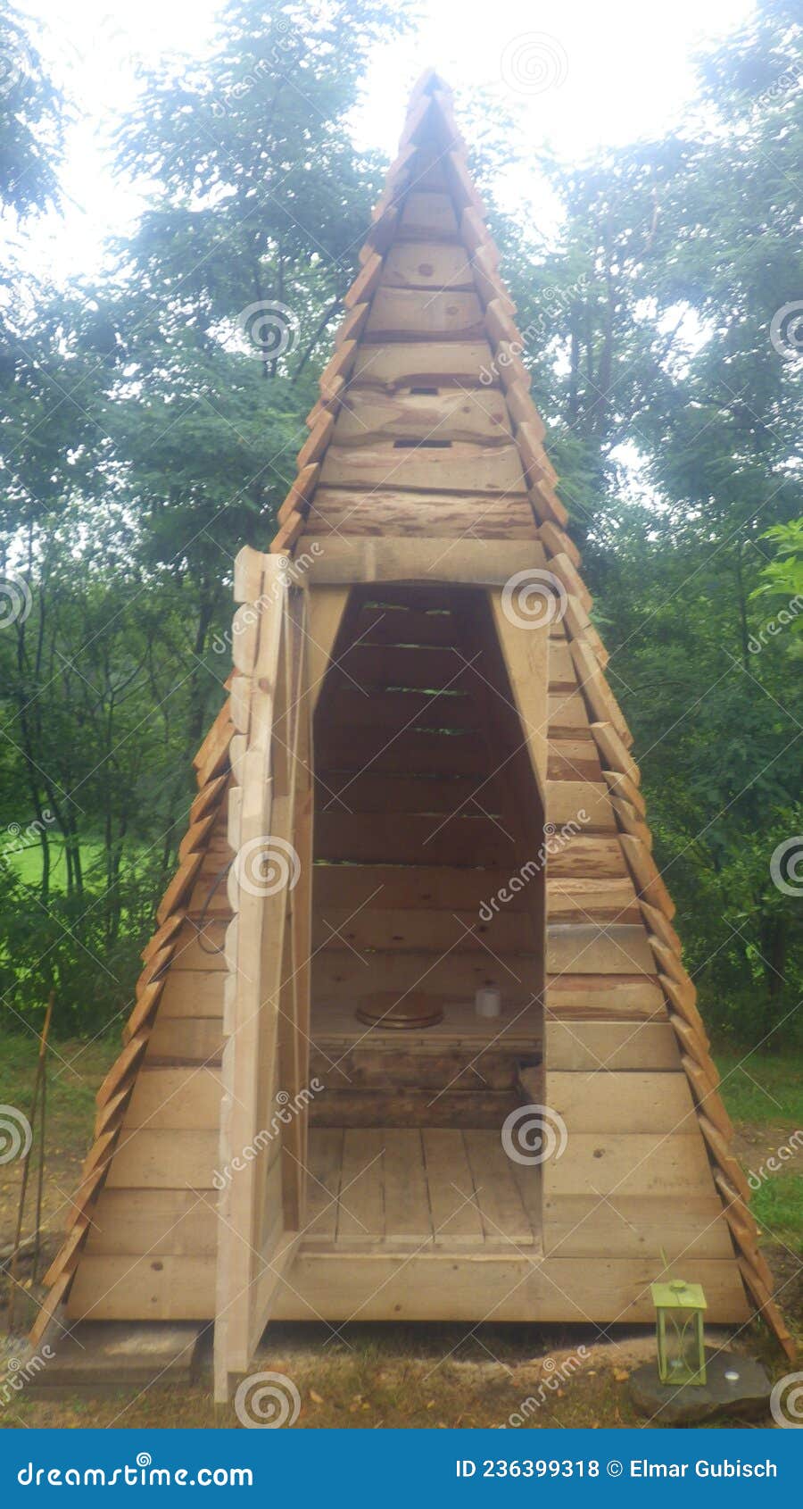 Futuristic and Experimental Building Architecture Stock Photo - Image ...