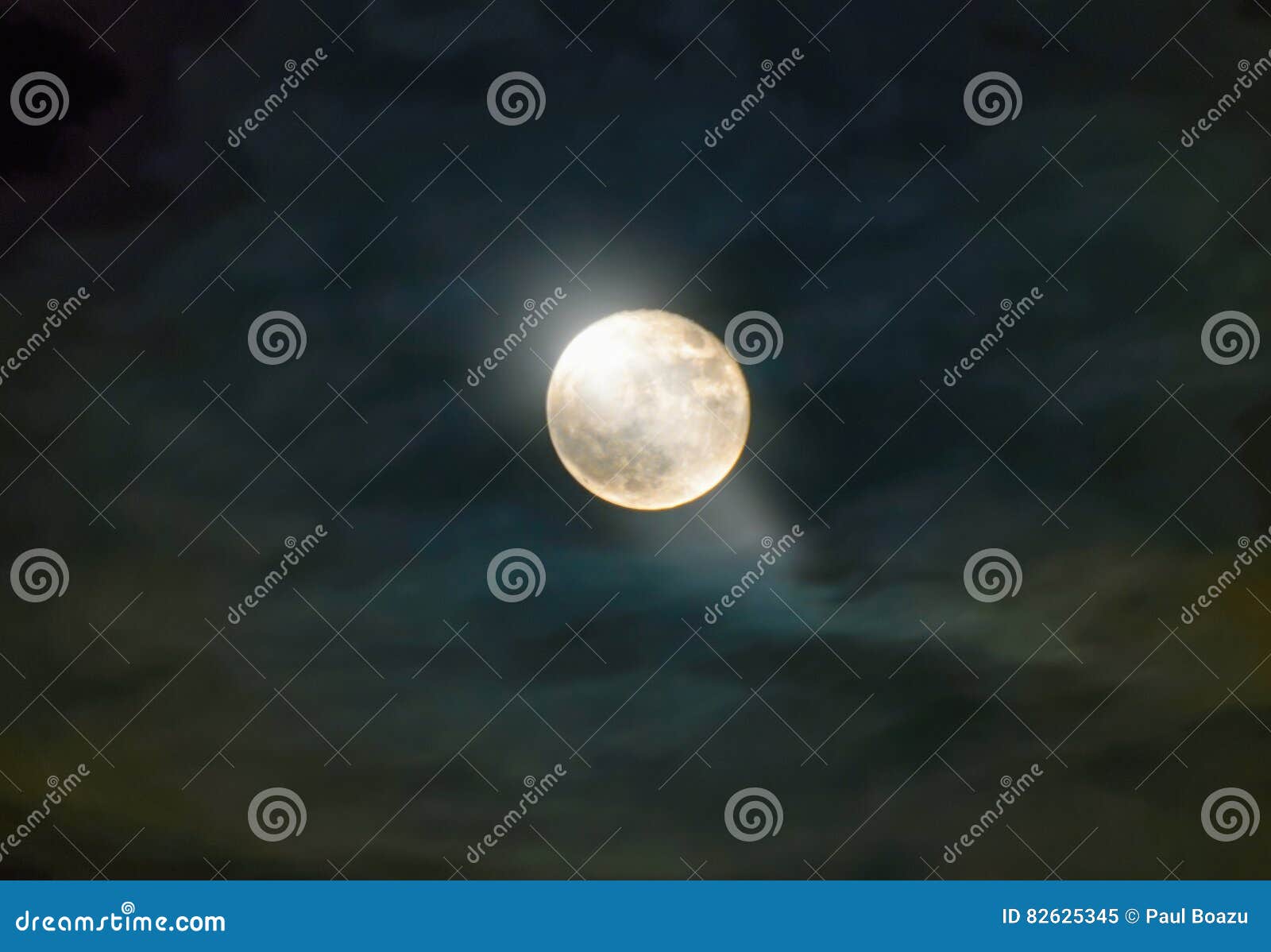 Fuzzy night with full moon stock image. Image of autumn - 82625345