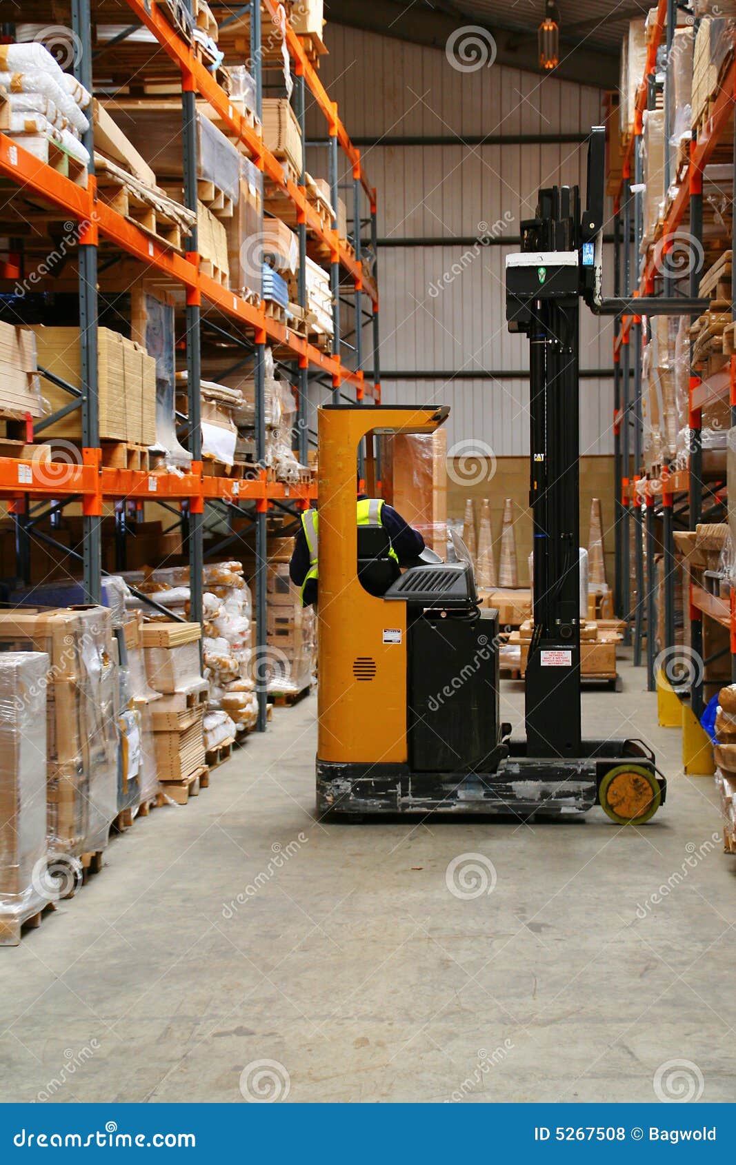 Gabelstapler stockfoto. Bild von gabelstapler, produktion - 5267508