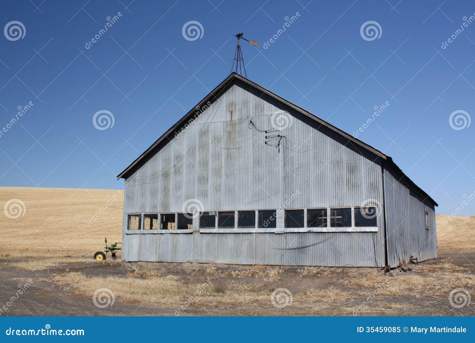 Gable barn stock image. Image of county, palouse, windmill - 35459085
