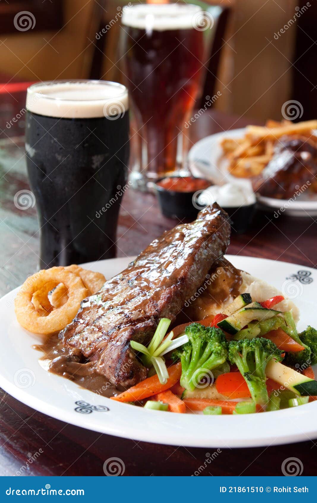 Gaelic Steak stock photo. Image of fare, gravy, beer - 21861510