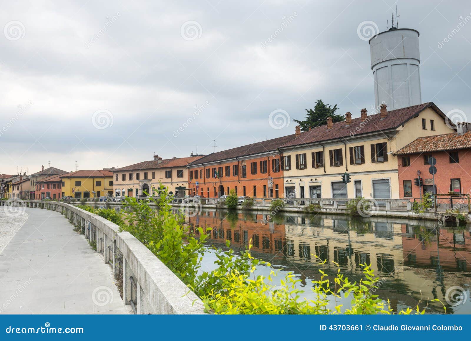 Gaggiano (Milan, Italien) fotografering för bildbyråer. Bild av ...