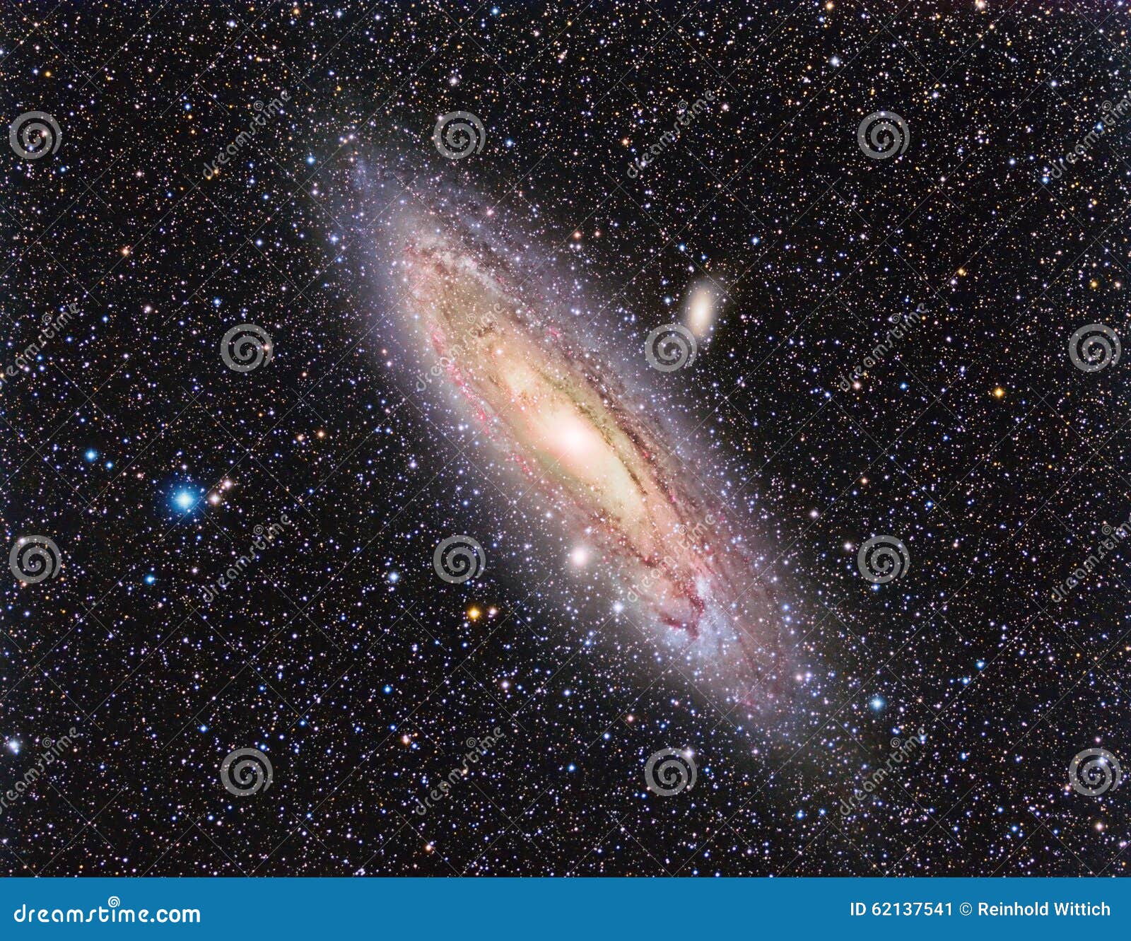 Galaxie de l'Andromeda M31 image stock. Image du soleil - 62137541
