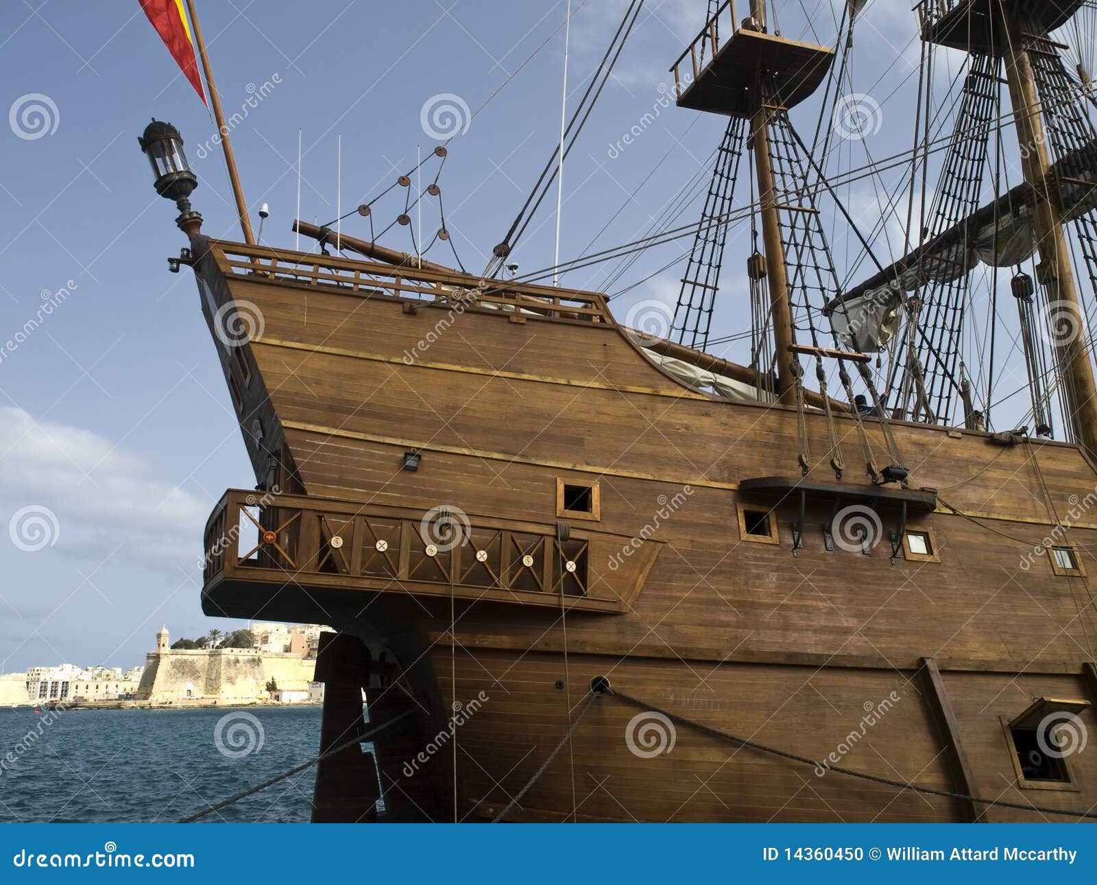 GaleÃ³n stock photo. Image of galley, hull, mizzenmast - 14360450