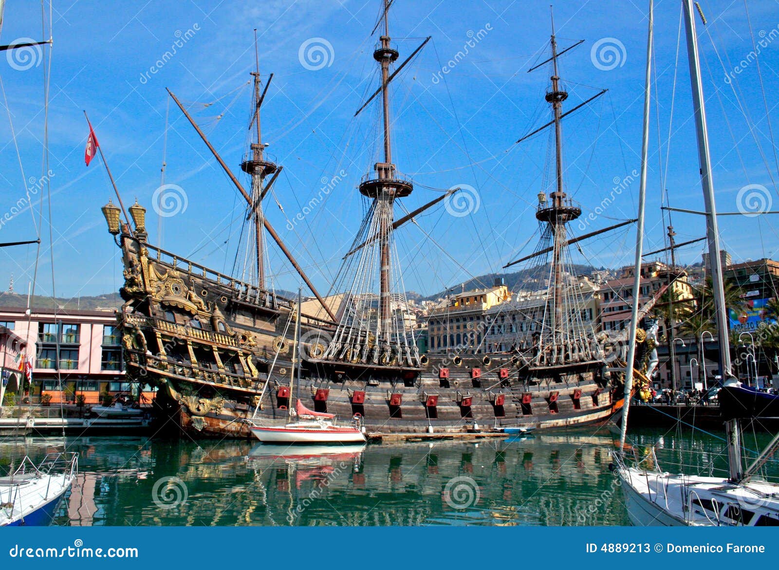 Galeone, immagine stock. Immagine di pesca, oceano, città - 4889213