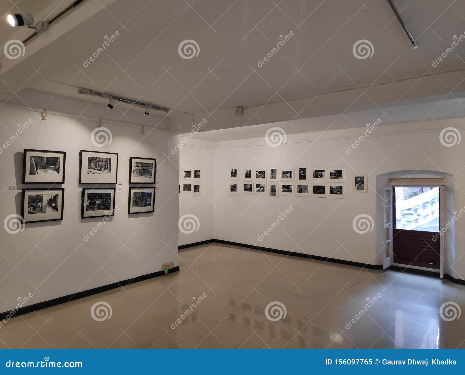 Galer?a de arte imagen editorial. Imagen de recorrido - 156097765