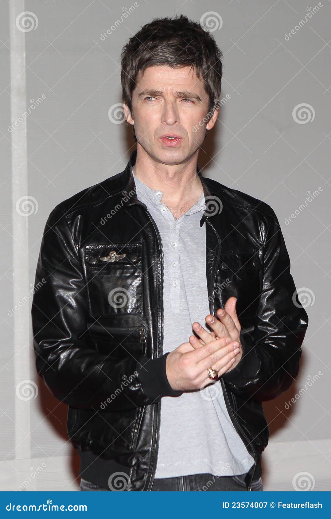 Noel Gallagher British Musician, Singer, Guitarist, And Songwriter ...