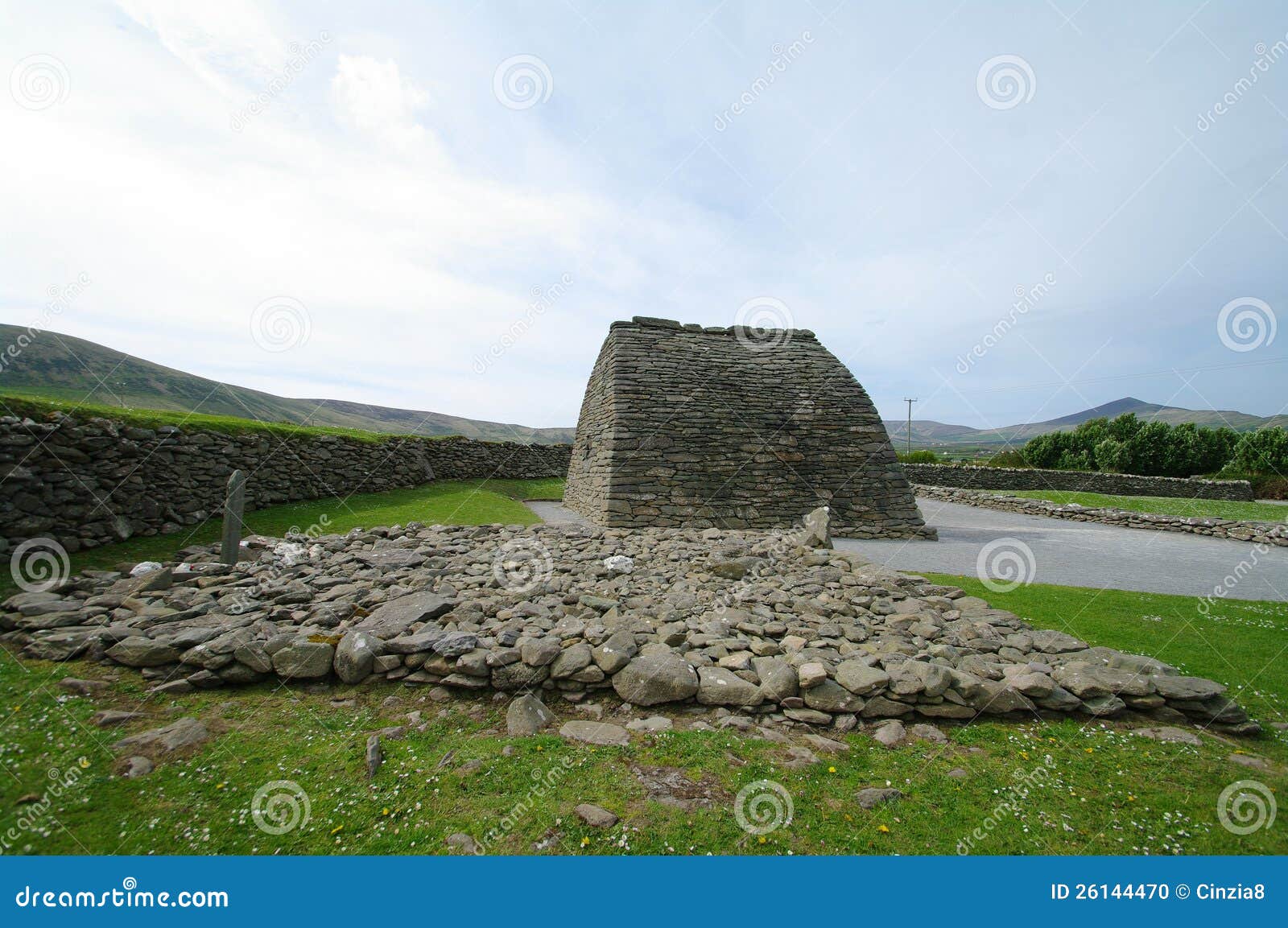 Gallarus chapel oratory stock photo. Image of kerry, historic - 26144470