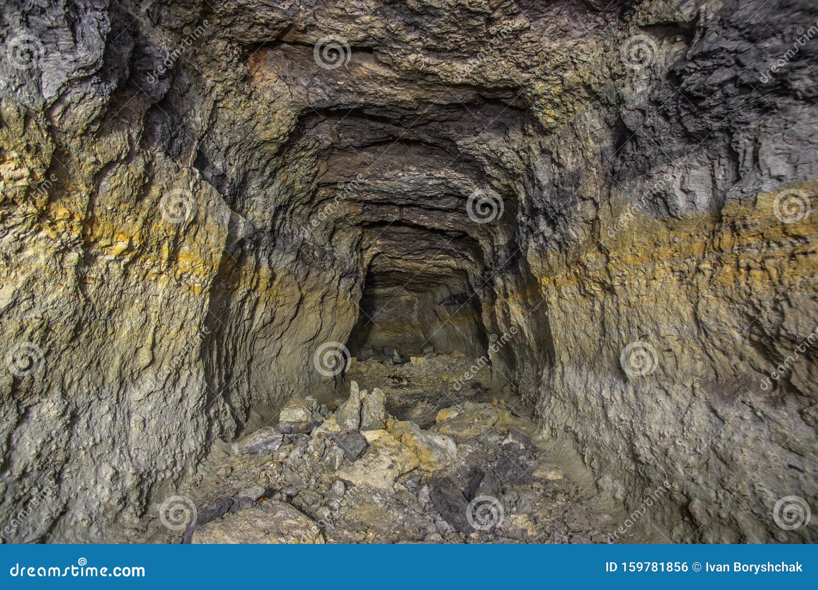 Abandoned old mine stock photo. Image of passage, mountain - 159781856