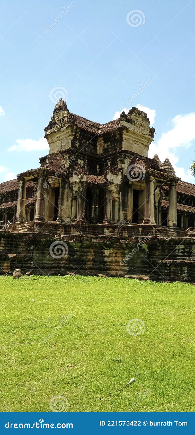 Gallery of Angkor wat stock photo. Image of pagoda, landmark - 221575422
