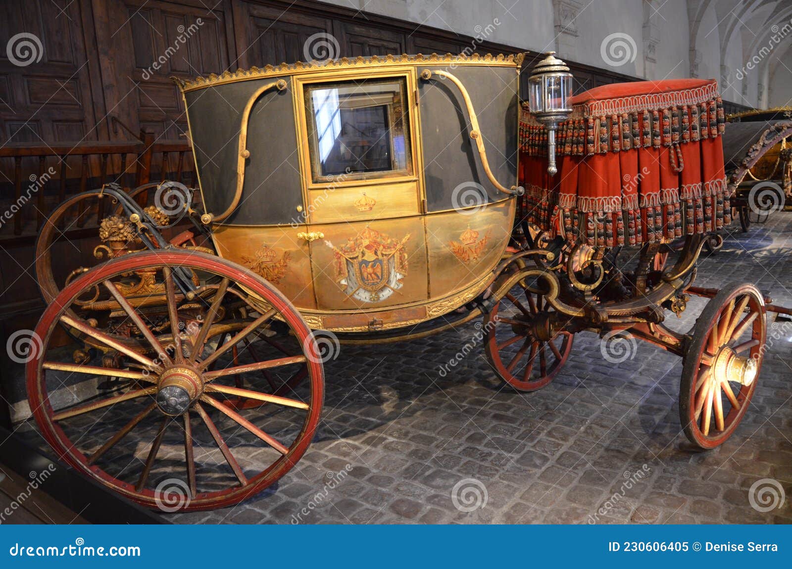 Gallery of Coaches in Versailles, Paris Editorial Image - Image of ...