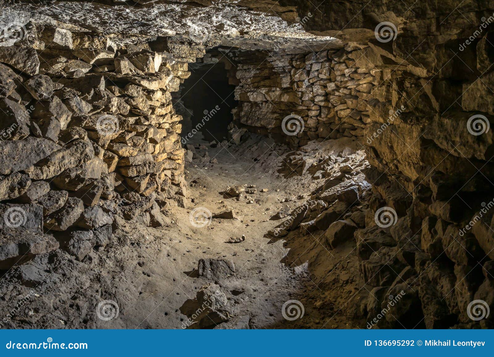 A Gallery of Old Limestone Mine Stock Photo - Image of gallery, inside ...