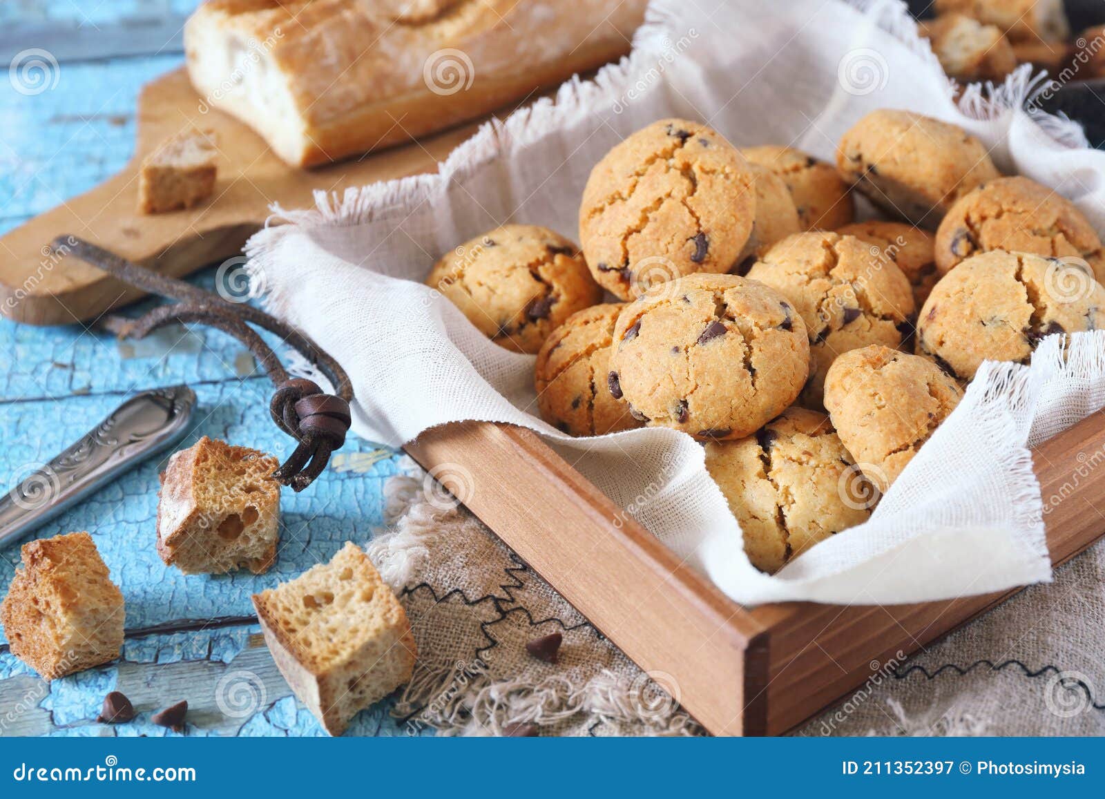 Galletas Caseras De Chips De Chocolate De Pan Rancio Imagen de archivo ...