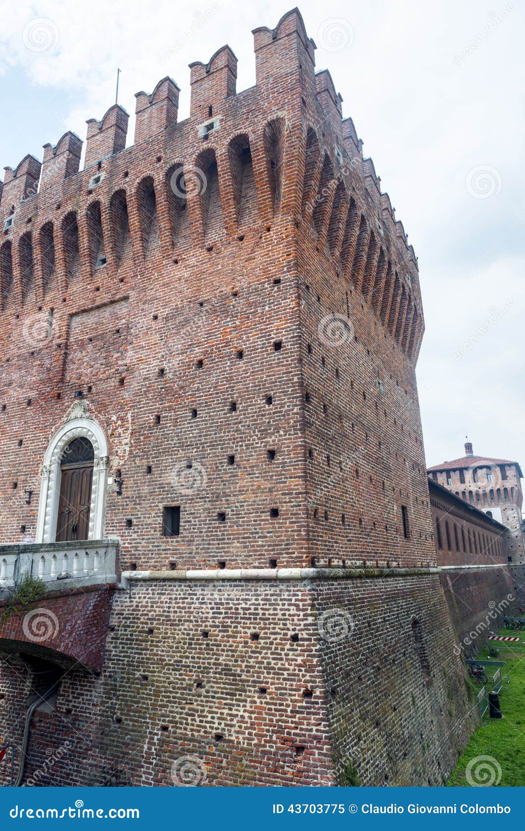 Galliate, castello immagine stock. Immagine di antico - 43703775