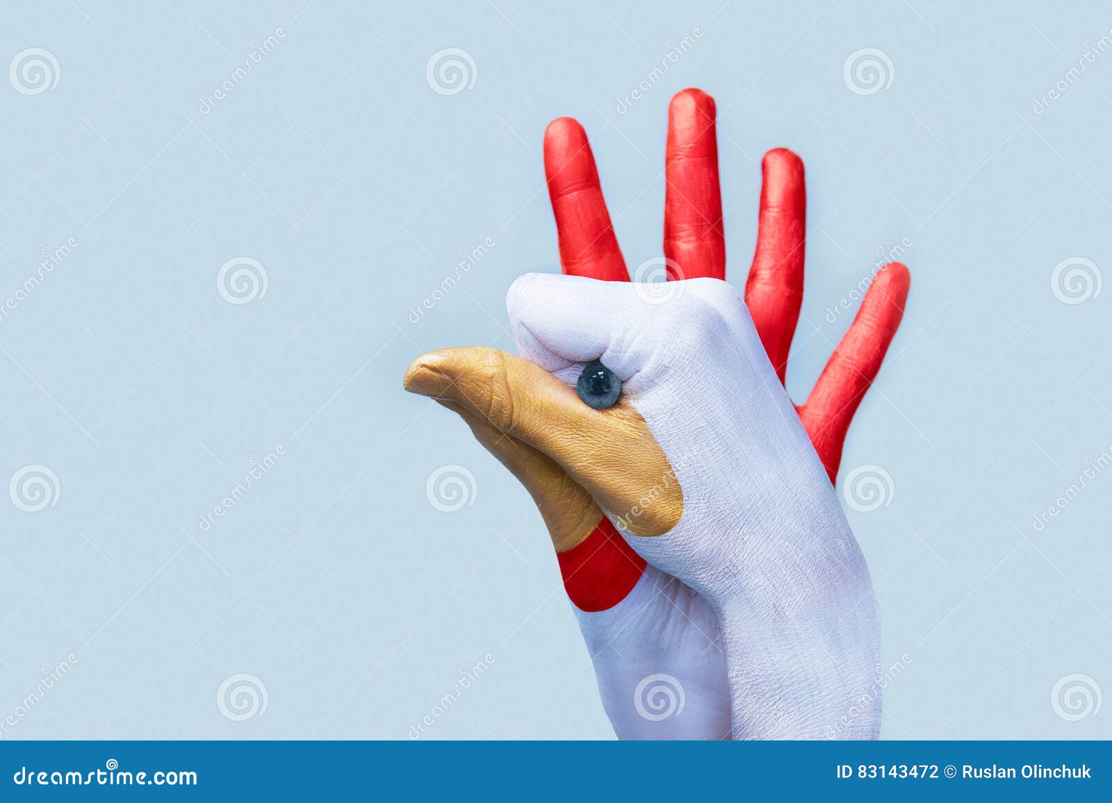 Gallo a mano foto de archivo. Imagen de viejo, silueta - 83143472