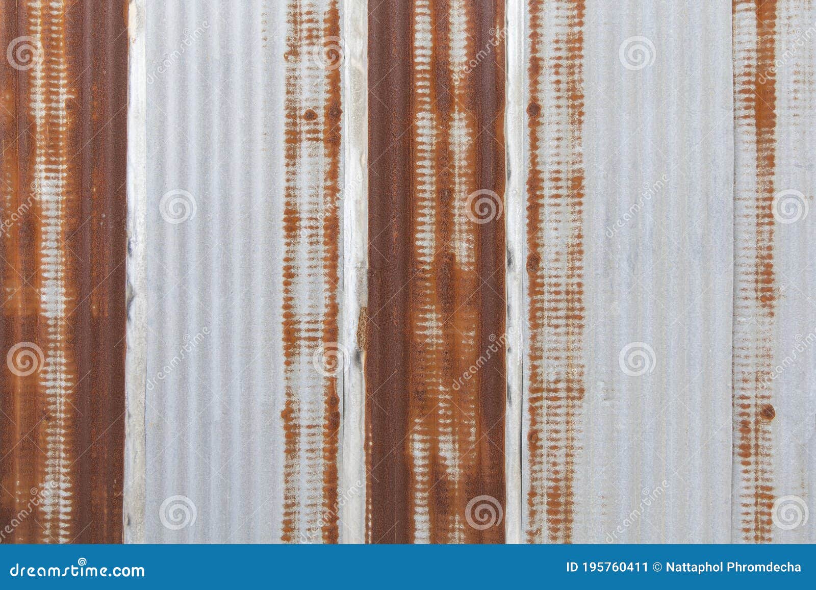 Galvanized Wall Panel with Rust Marks on the Galvanized Sheet ...