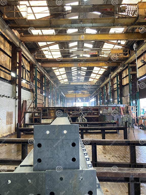 Galvanizing workshop stock image. Image of columns, zinc - 283893455