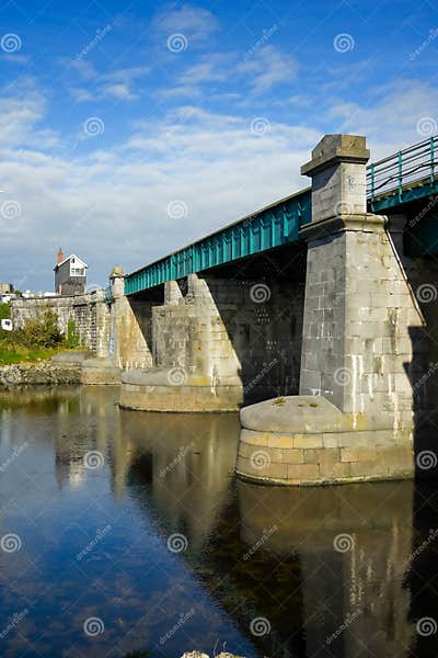 Galway railway bridge stock image. Image of stone, galway - 11154309