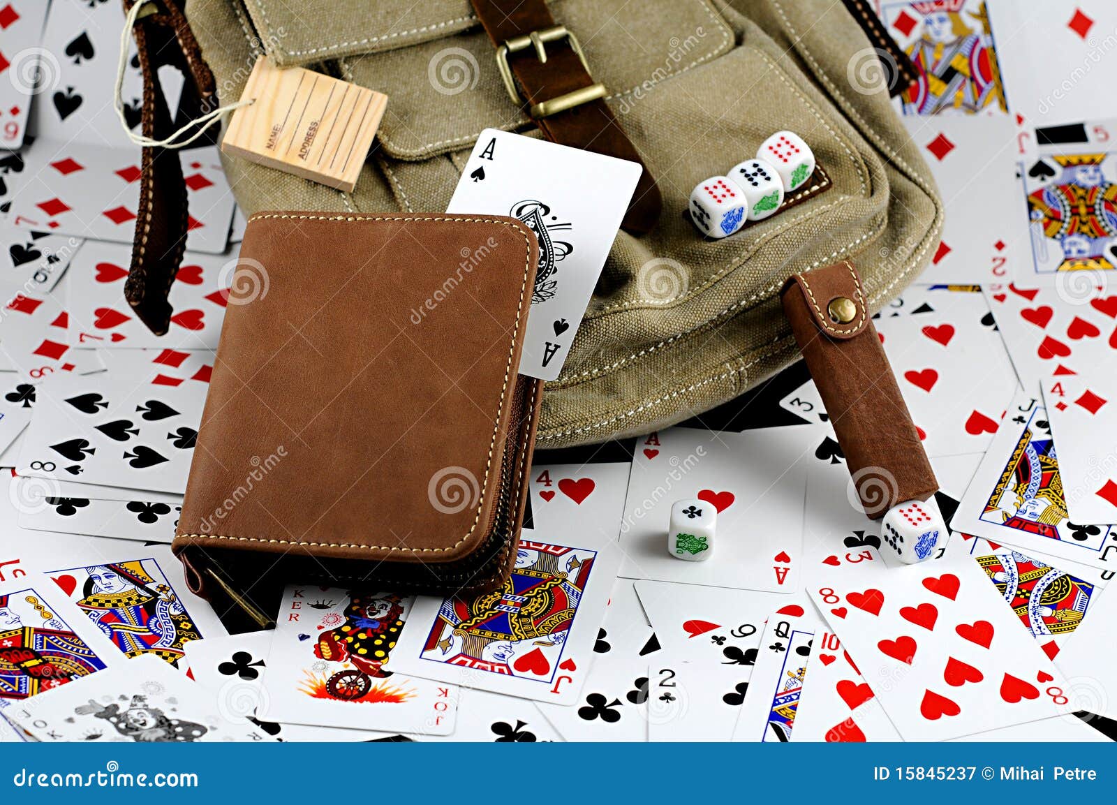 Gambling kit stock image. Image of hearts, cards, luck - 15845237