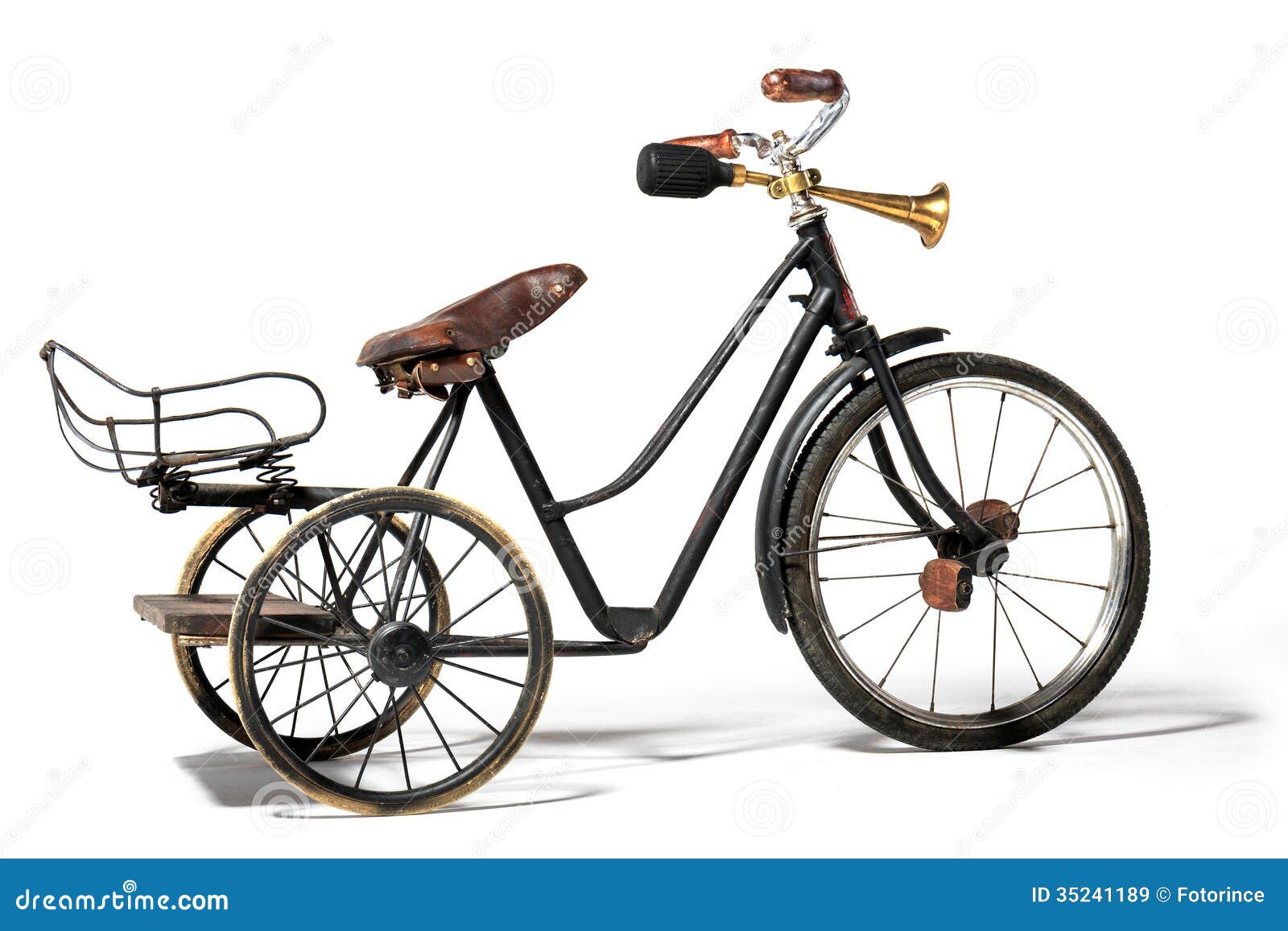 Gammal cykel i retro stil fotografering för bildbyråer. Bild av skugga ...