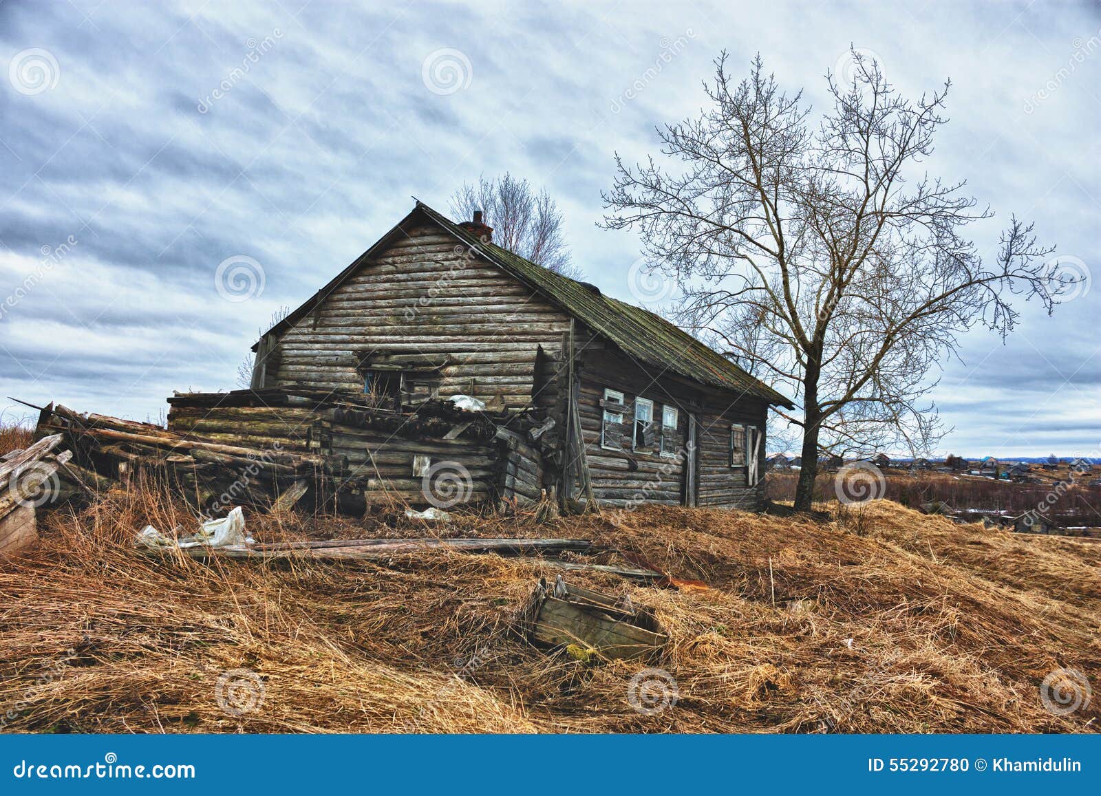 Gammalt hus arkivfoto. Bild av natur, arkitektur, bostads - 55292780